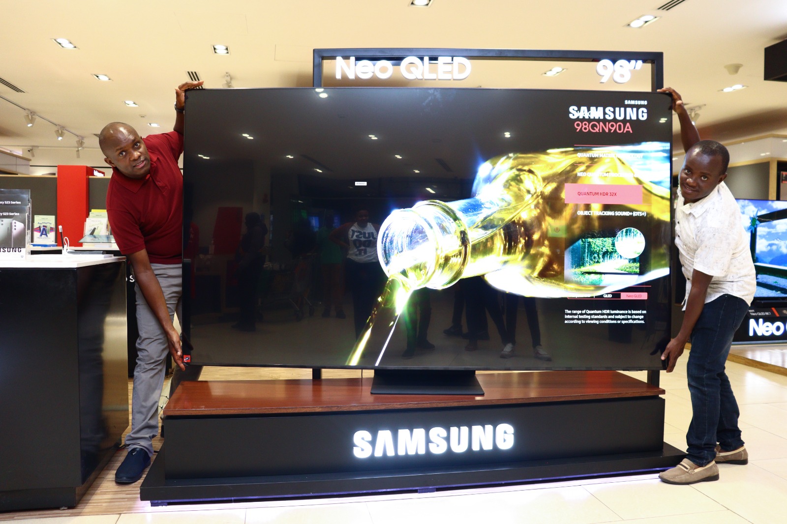 SAMSUNG launches Revolutionary 98-inch TV